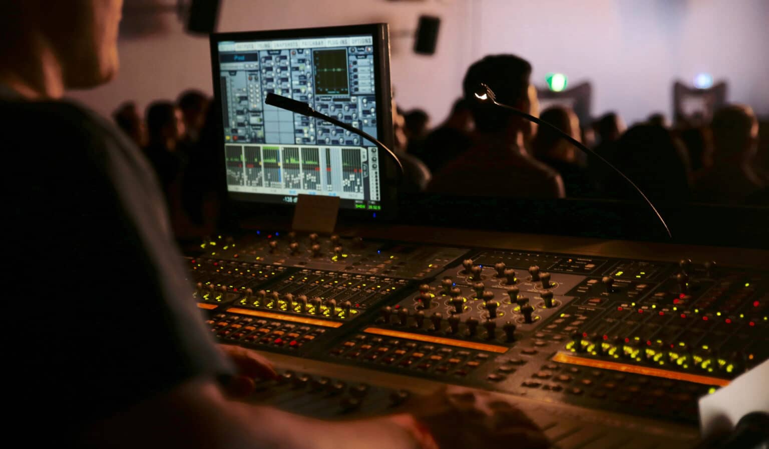 Beginner’s Guide to Church Audio Mixing: Setup Tips | Resi